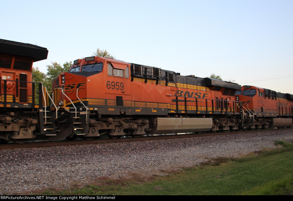 BNSF 6959